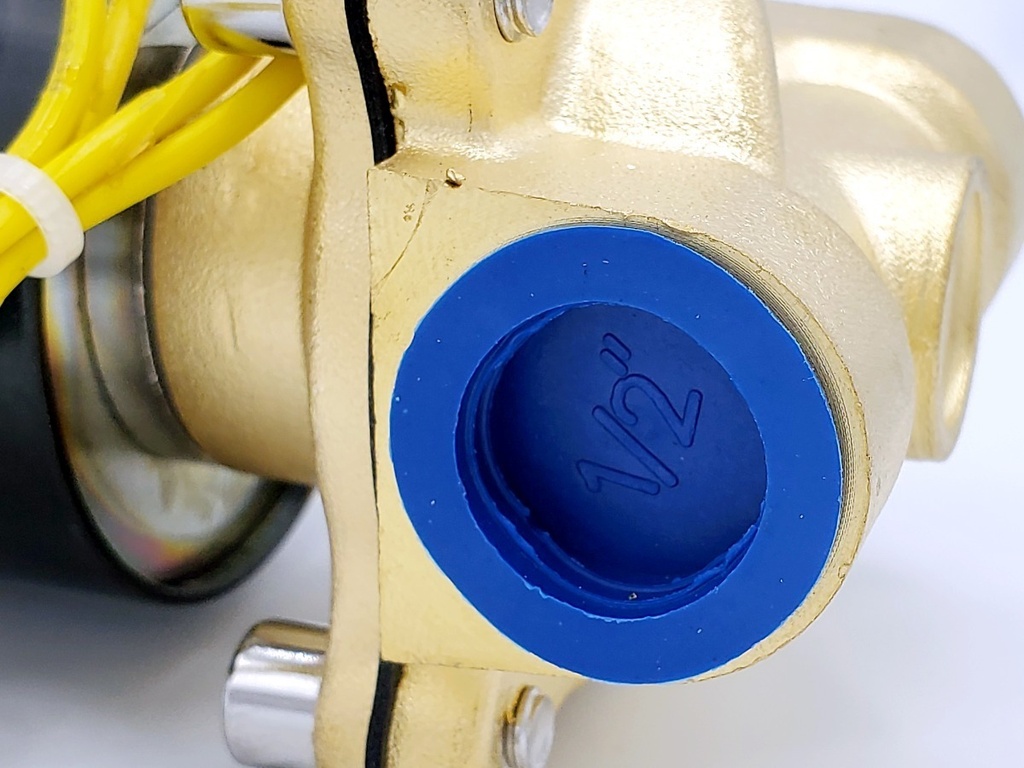 Válvula solenoide normalmente cerrada, cuerpo de latón y conexión a proceso de 1/2" NPT, 110V ...